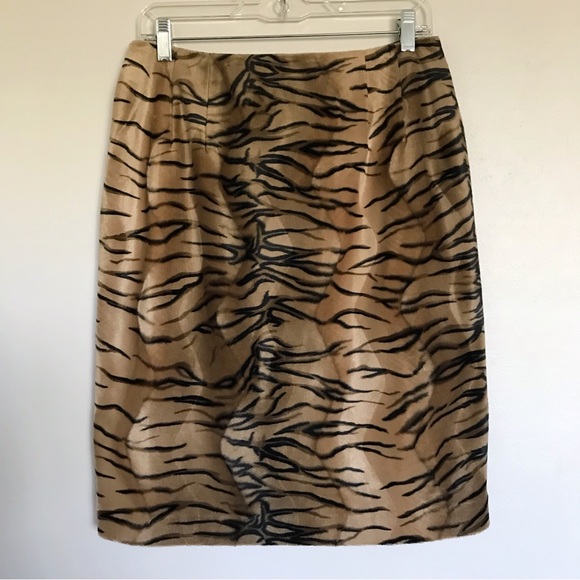 Harve Benard | Skirts | Harv Benard Faux Fur Tiger Pattern Pencil Skirt ...
